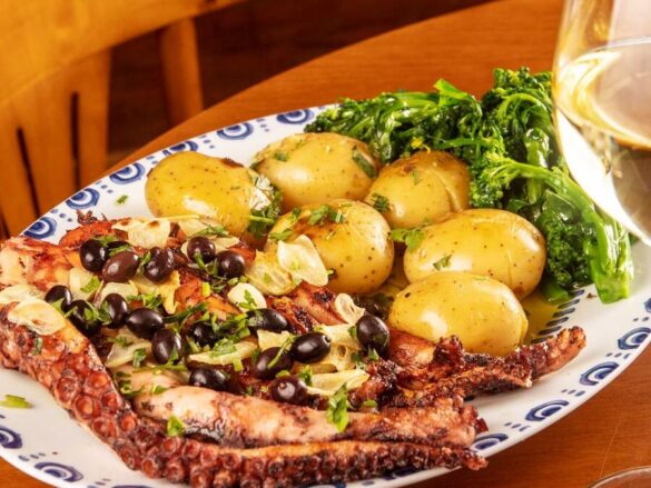 Polvo à Lagareiro (octopus Lagareiro style) | Maria's Cook Book