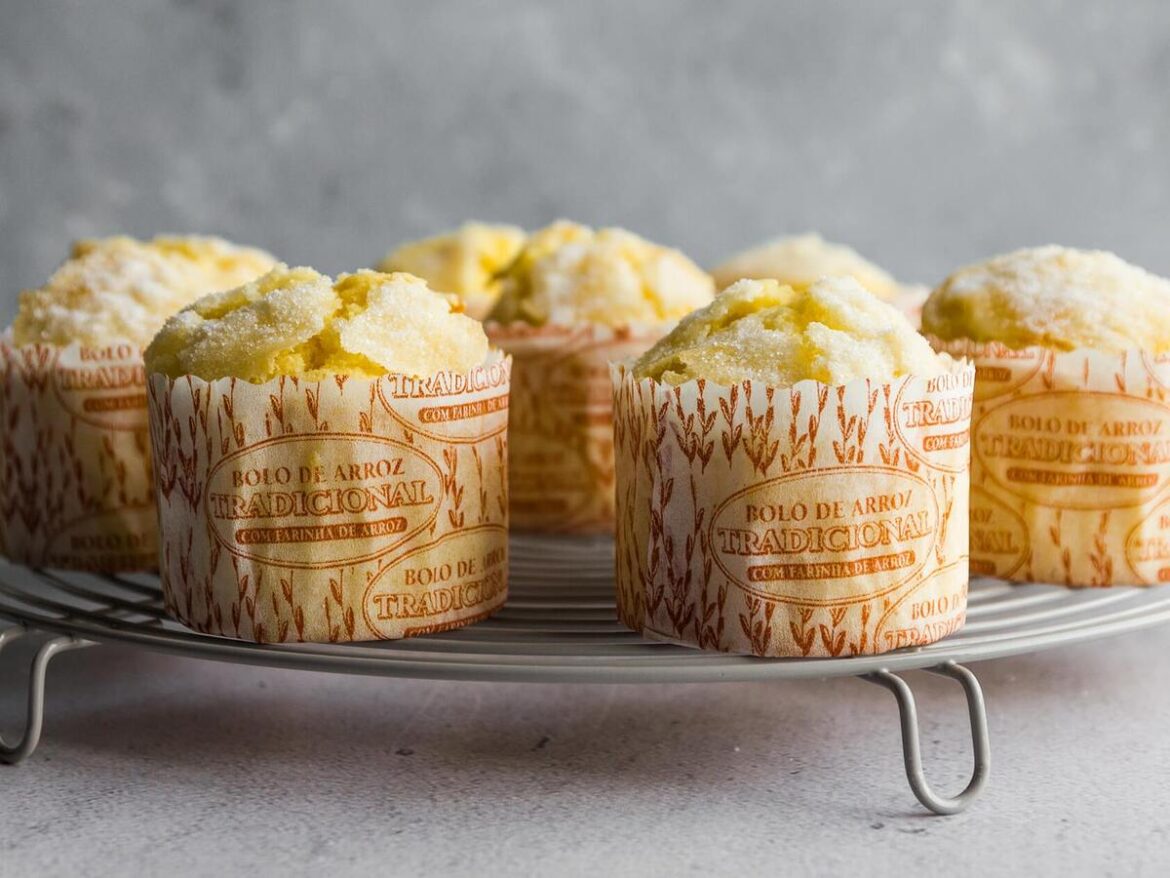 Bolos de arroz (Portuguese rice cakes) | Maria's Cook Book