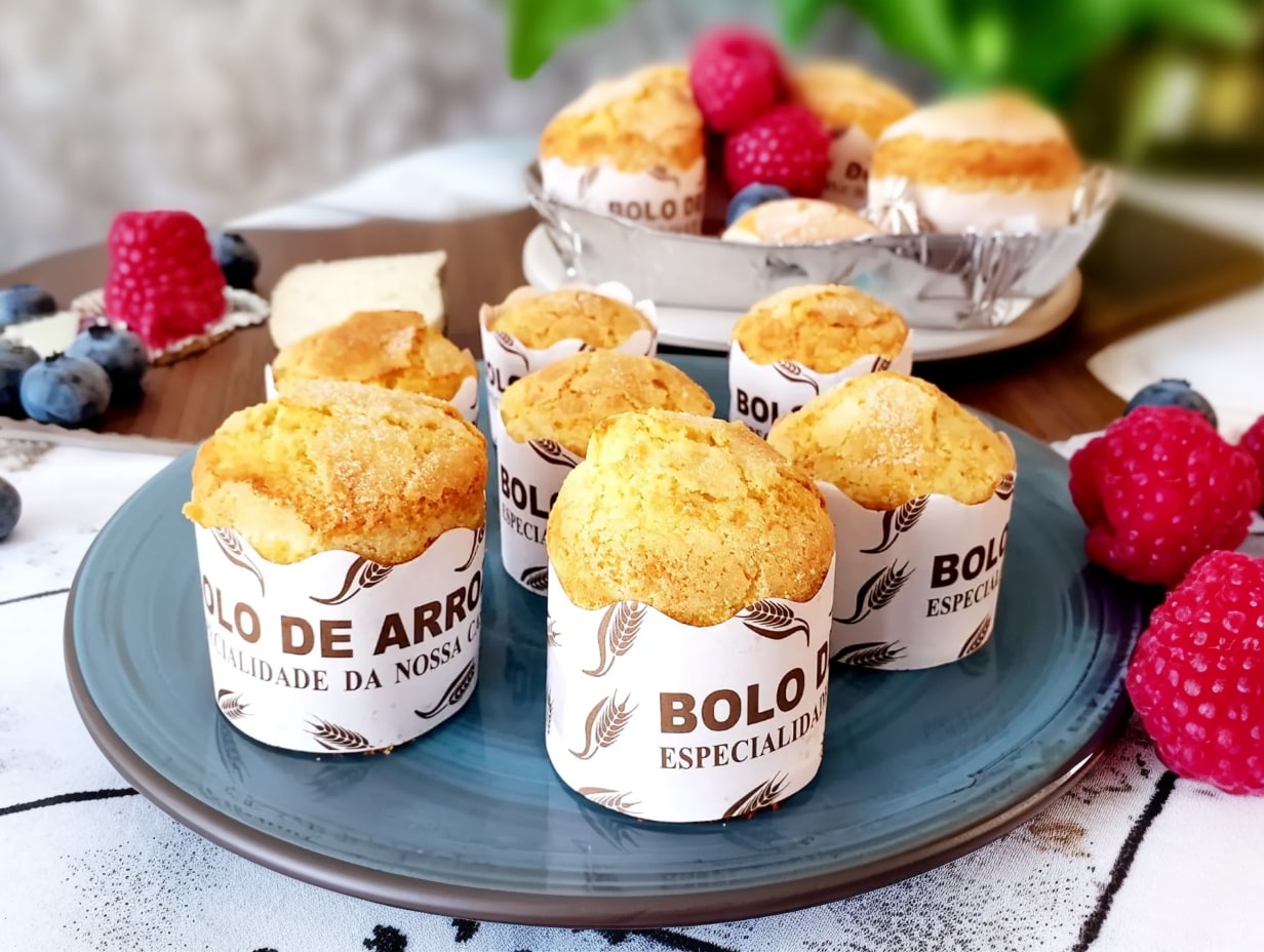 Bolos de arroz (Portuguese rice cakes) | Maria's Cook Book