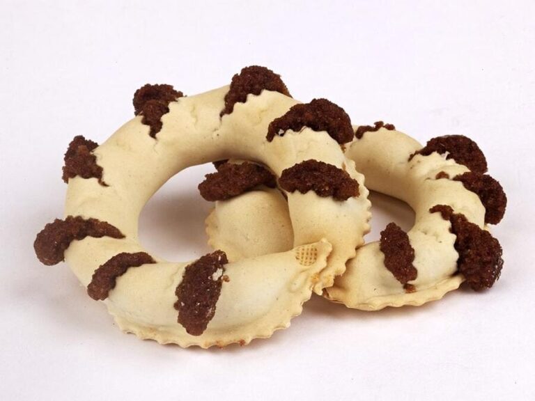 Portuguese horseshoe cookies | Maria's Cook Book